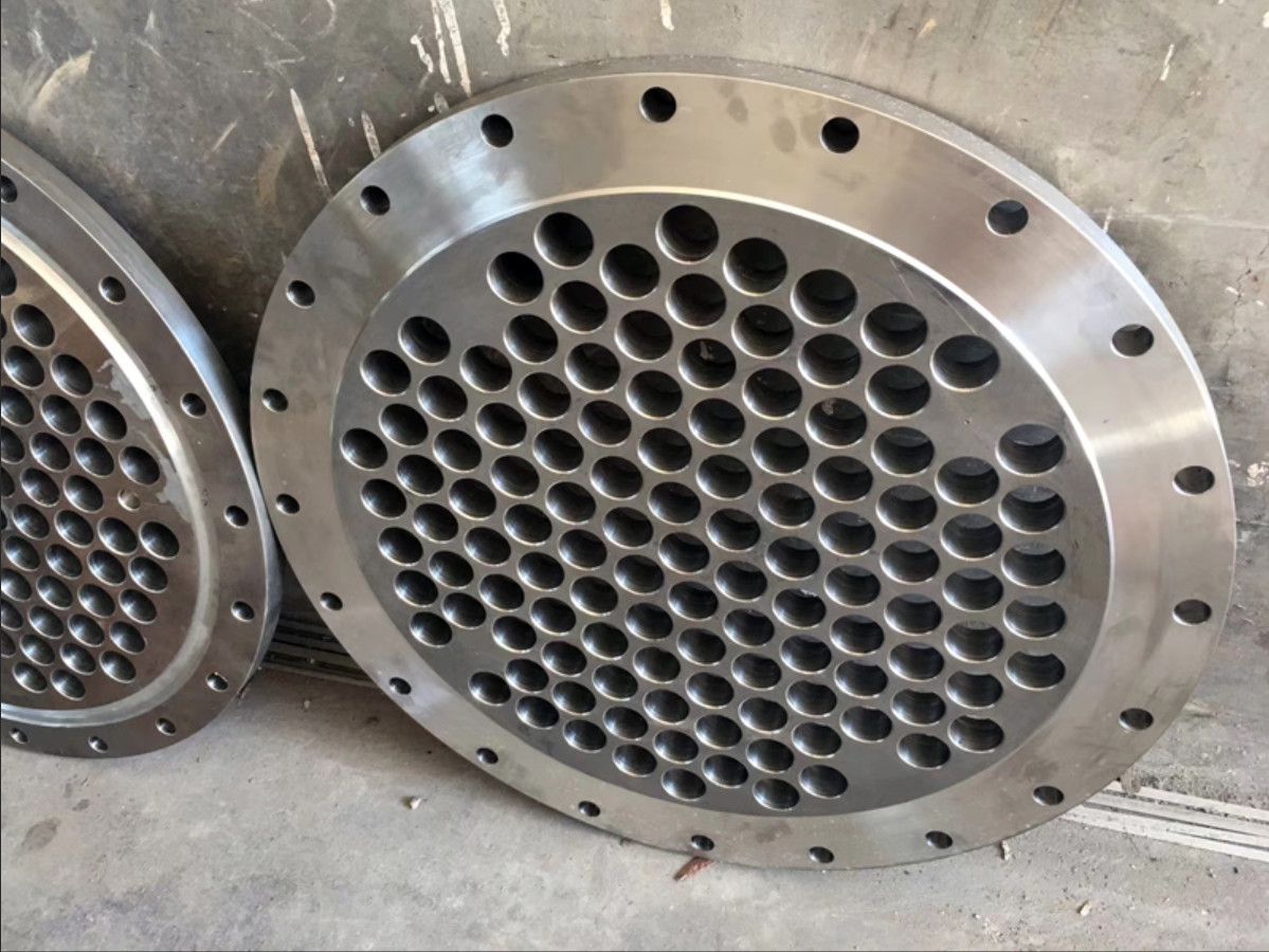 ASTMB265 Titanium Tube Sheet Gr1 Gr2 SA516 GR60 Tube Sheet For Heat ...